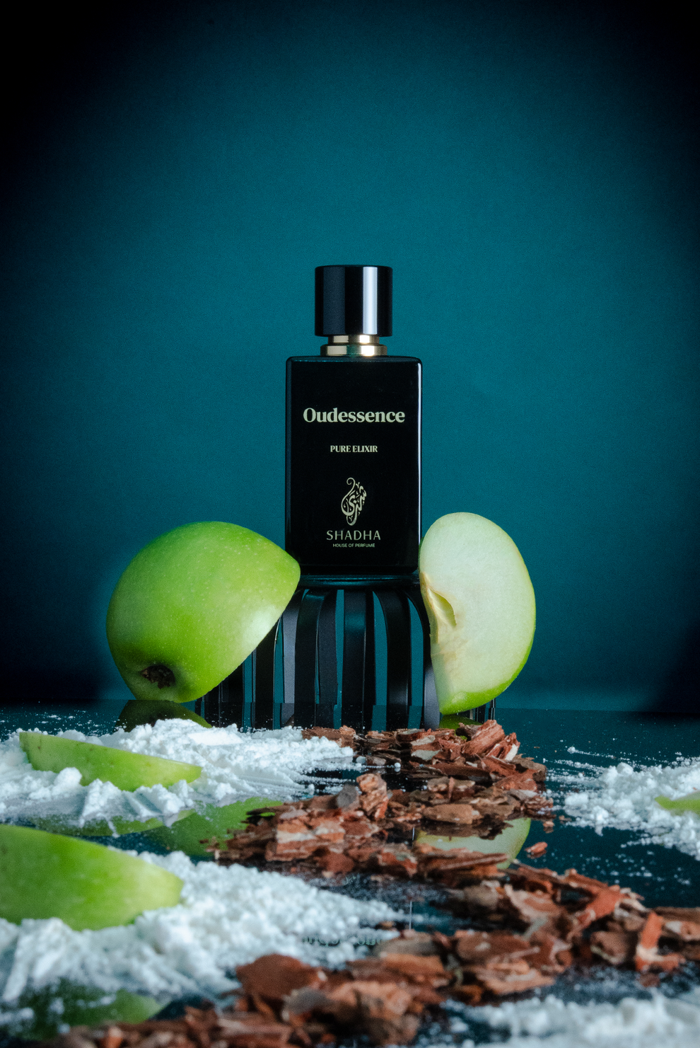OUD ESSENCE parfum Boisé, parfum Floral, parfum Fruité par Elegance ...